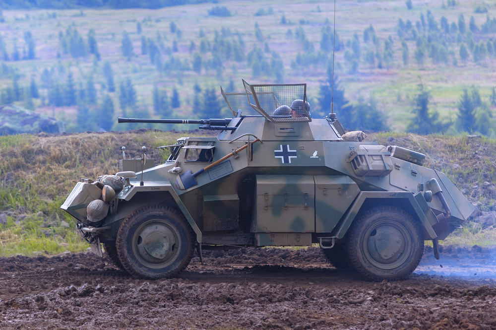 Zrození hbitého průzkumníka: Vývoj německého kolového obrněnce SdKfz ...