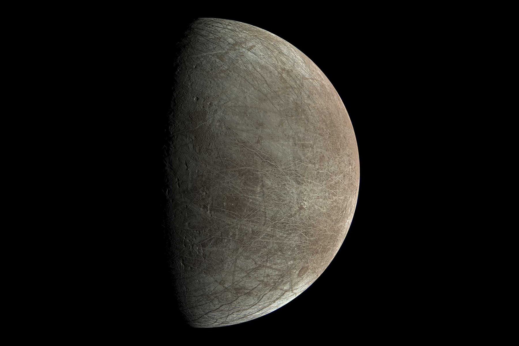 Sonda Juno pořídila doposud nejpodrobnější snímky povrchu Europy | 100+1 zahraniční zajímavost