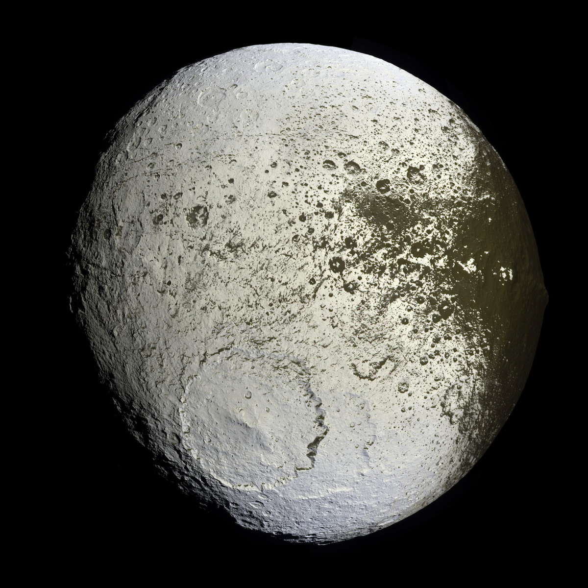 Devět podivuhodných měsíců Sluneční soustavy: Iapetus, Phobos, Mimas (2 ...