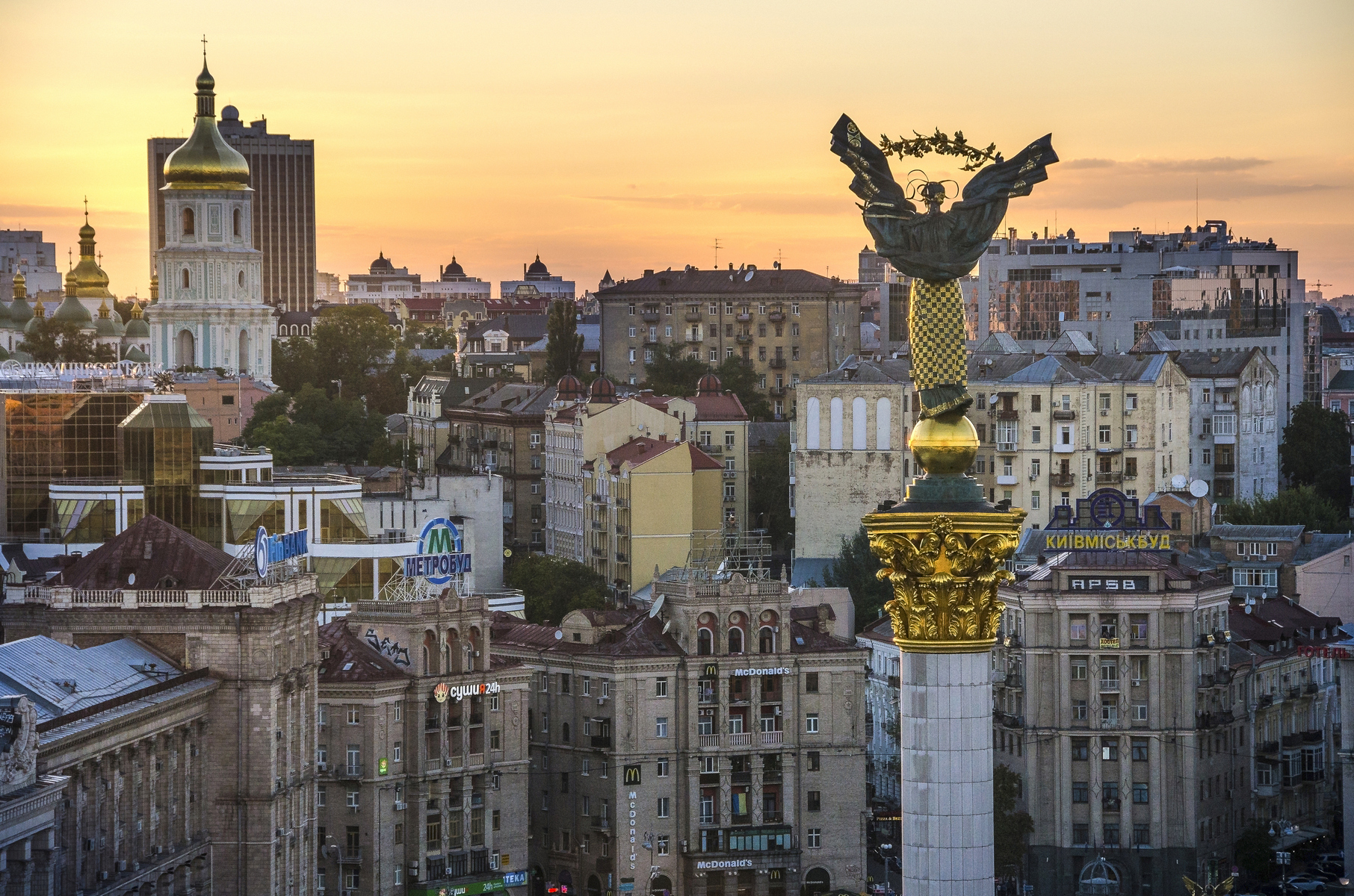 Na návštěvě v ukrajinském Kyjevě: Zlatém městě pokory a pompy | 100+1 ...