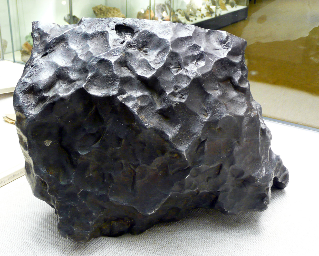 Jaký je rozdíl mezi meteorem, meteoritem a meteoroidem? | 100+1 ...