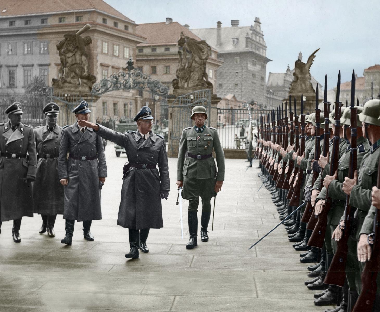 Kdo byli tajní ochránci nacistů: Stille Hilfe aneb Hnědí kamarádi drží ...