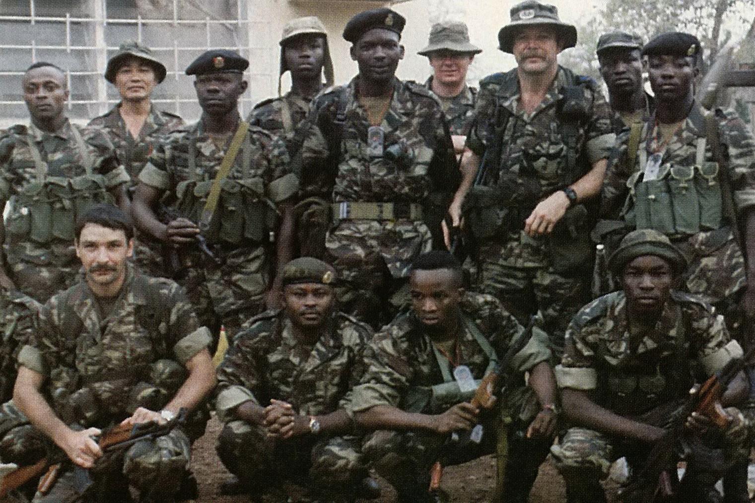 Krvavé africké diamanty: Občanská válka v Sierra Leone (2) | 100+1 ...