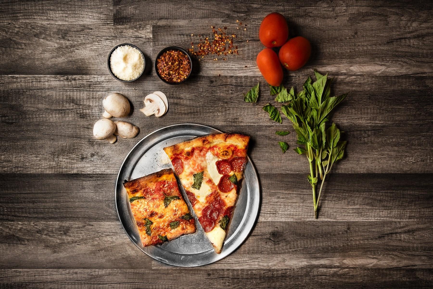 Kde se vzala pizza? Od antických placek až po královnu Margaretu | 100 ...