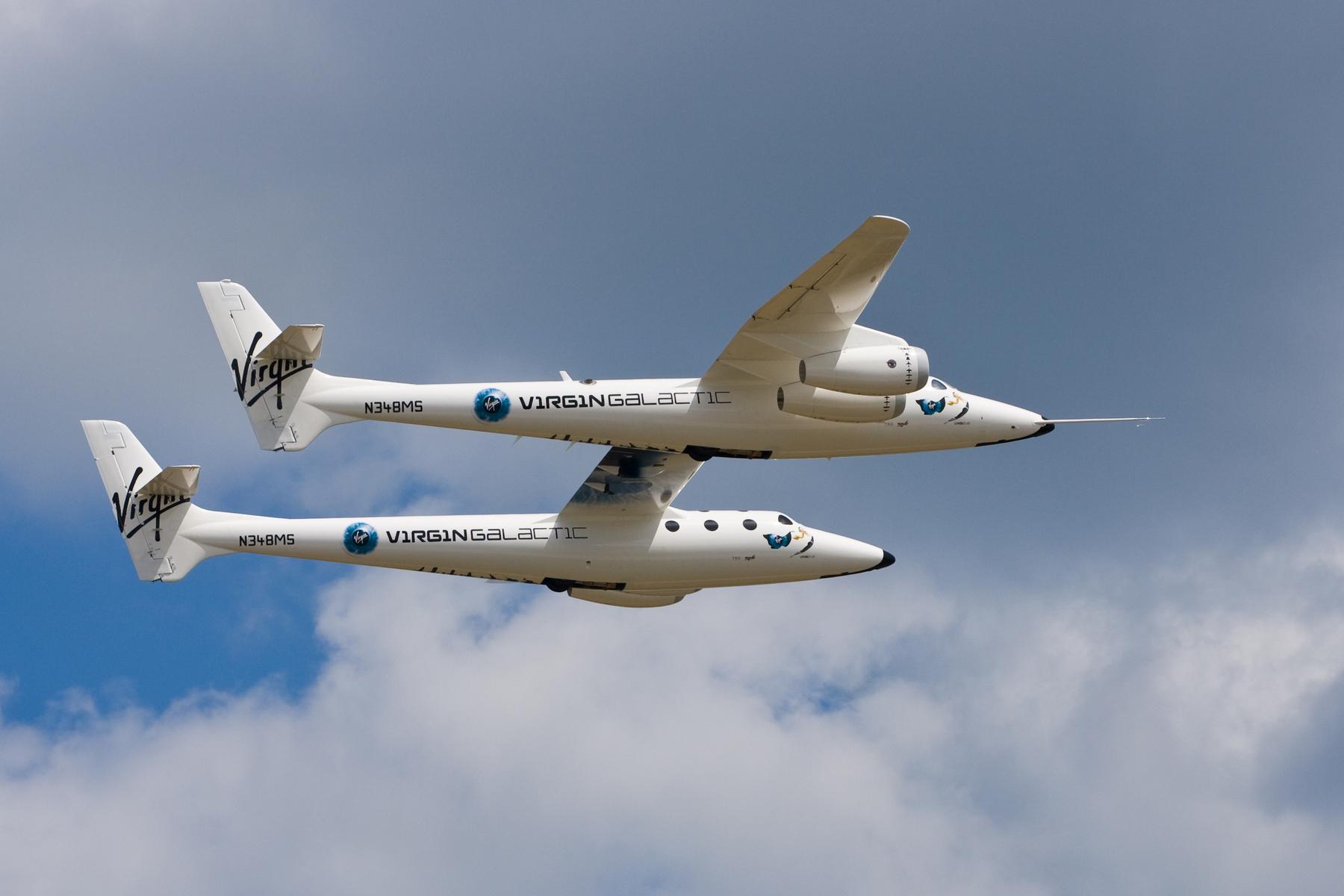 Velké plány? Virgin Galactic pořídí další dva nosné letouny ...