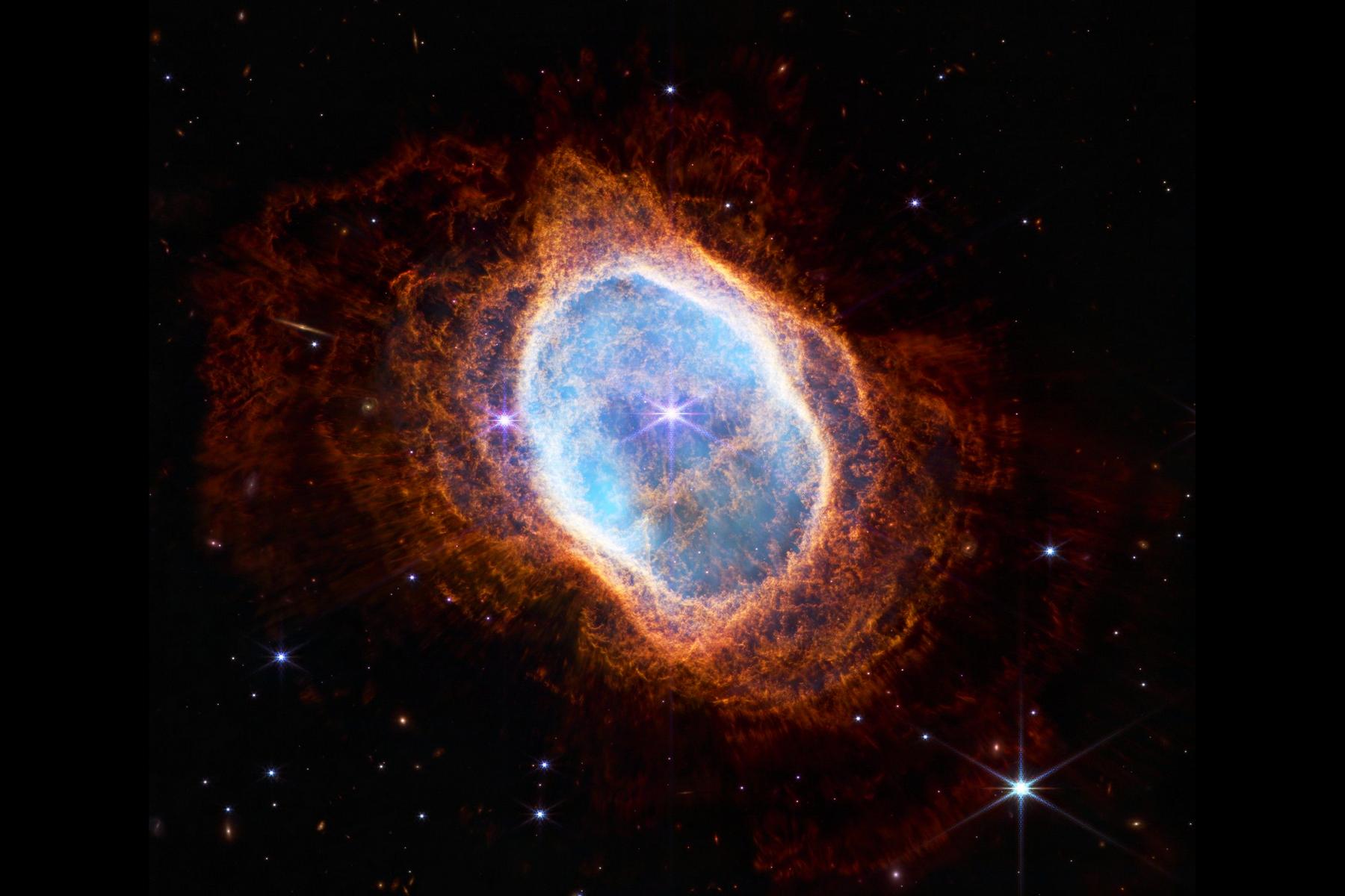 Dalekohled Jamese Webba odhalil příčinu ikonického tvaru slavné ...