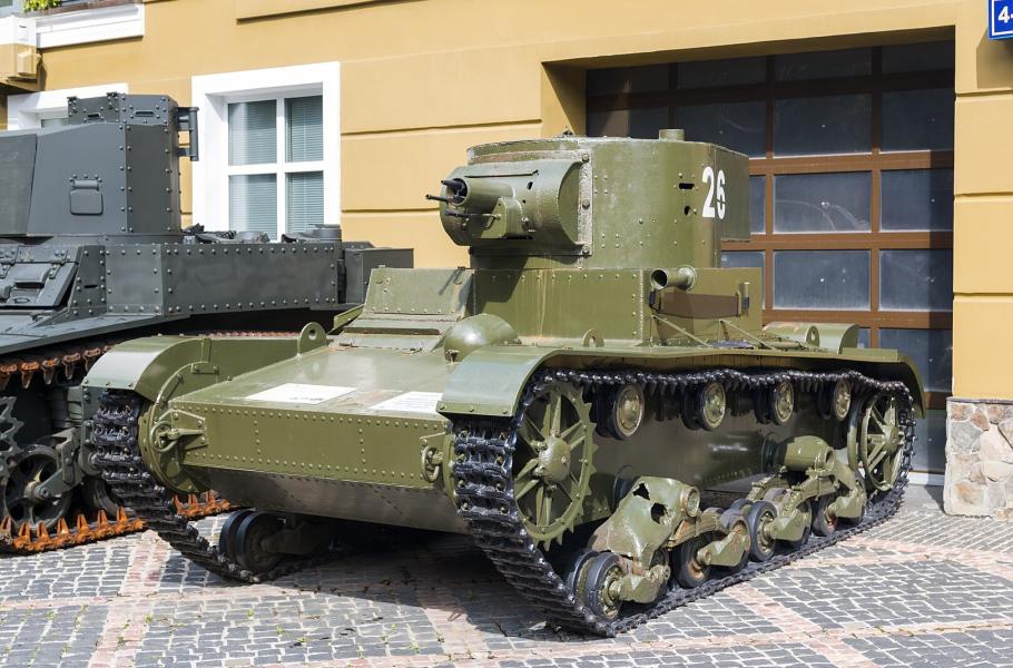 Rudý plamen pod pancířem: Sovětský plamenometný tank T-26 (1) | 100+1 ...