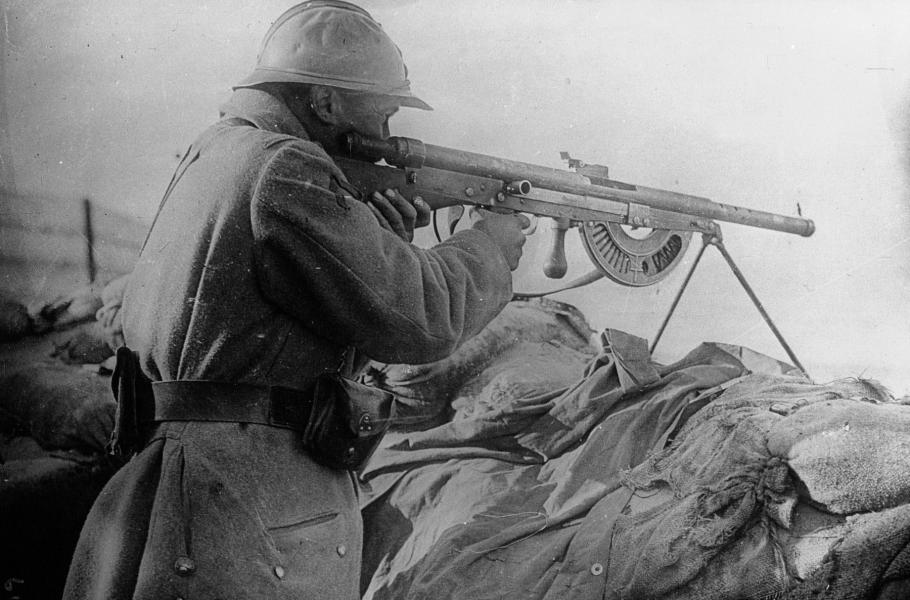 Nepovedené zbraně a slepé vývojové uličky: Kulomet Chauchat a ...