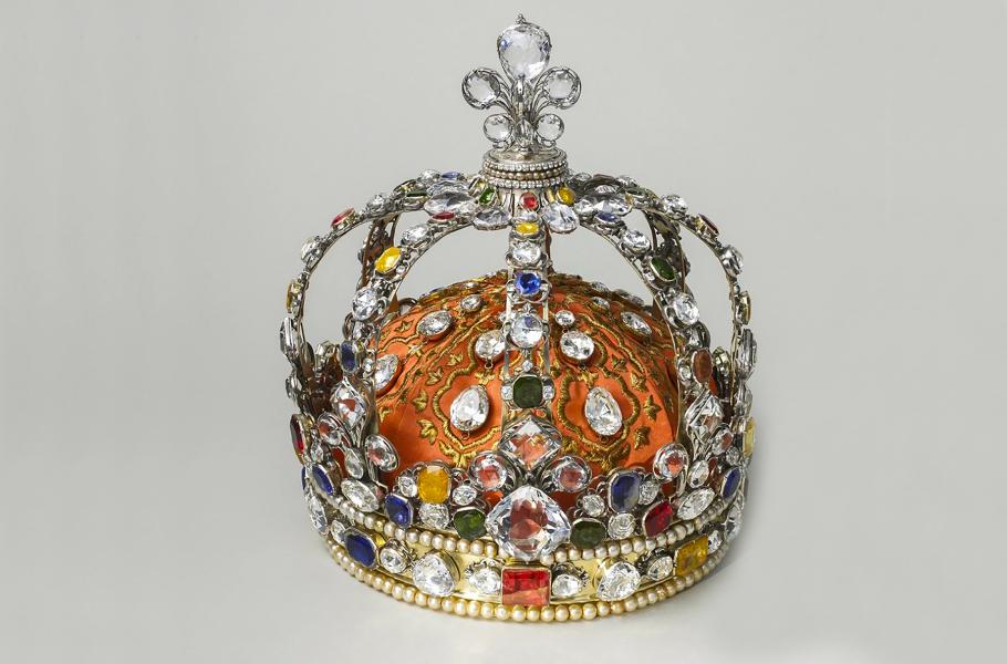 Symbol královské moci: Osobní koruna Ludvíka XV. | 100+1 zahraniční ...